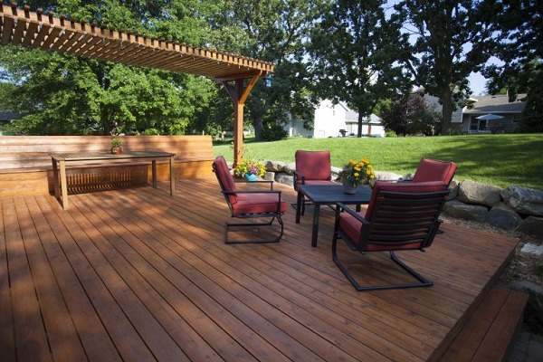 Why Fall is the Best Time for a Decking Installation - Albaugh & Sons