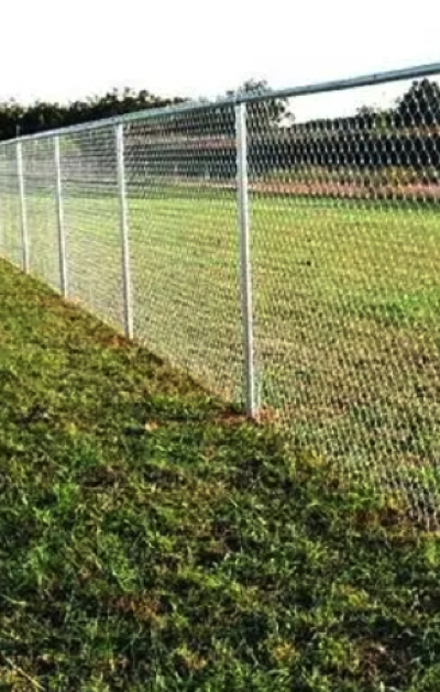 Deciding on a Chain-Link Fence Repair Company - Albaugh & Sons