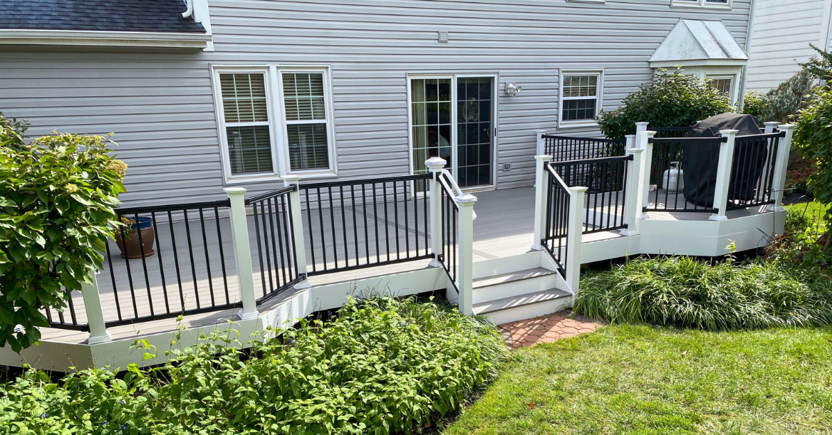 How to Find the Right Contractor for Your Spring Deck Installation